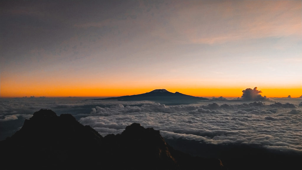 Ascension du Mont Meru, à la conquête du deuxième sommet de Tanzanie ...
